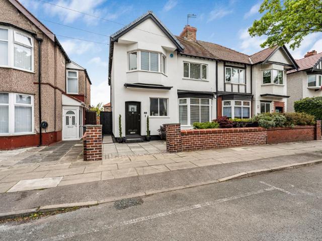 4 bedroom semi detached house for sale
