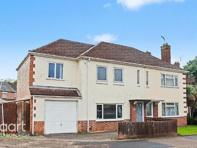 4 bedroom semi detached house for sale