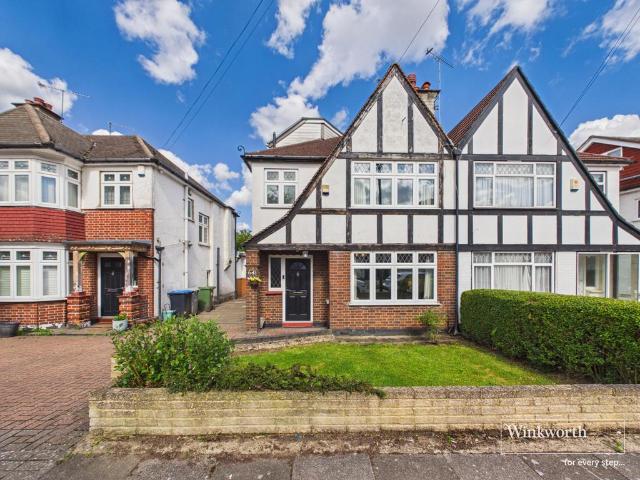 4 bedroom semi detached house for sale