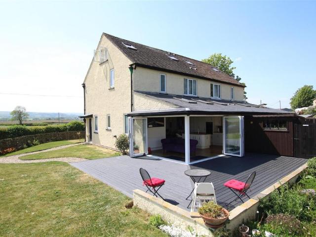 4 bedroom semi detached house for sale