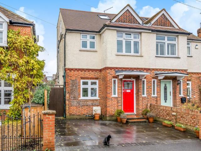 4 bedroom semi detached house for sale