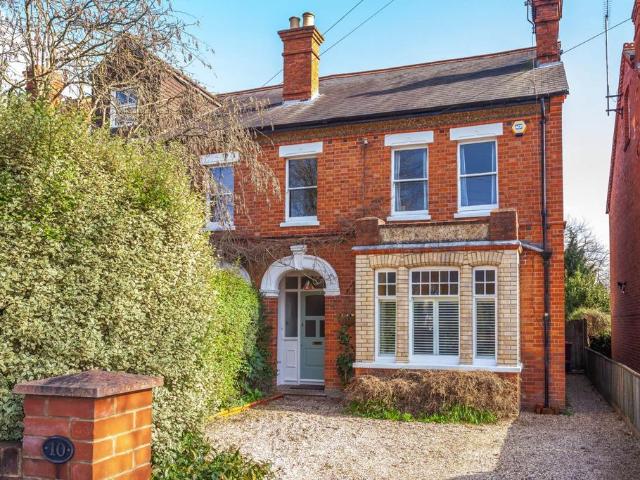 4 bedroom semi detached house for sale