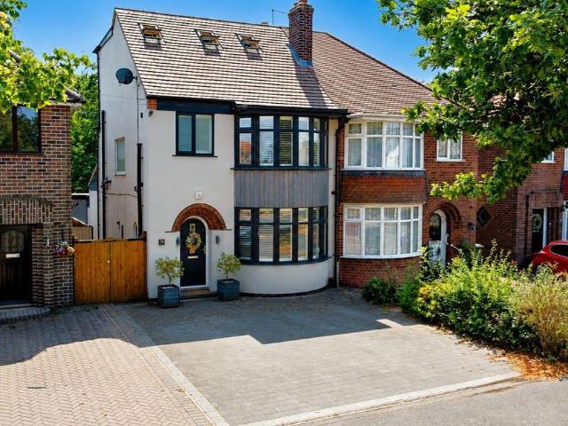4 bedroom semi detached house for sale