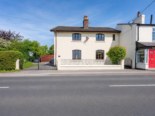 4 bedroom semi detached house for sale
