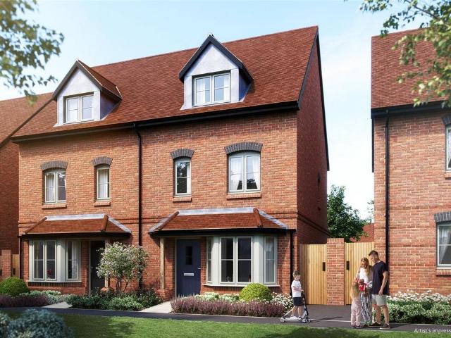 4 bedroom semi detached house for sale