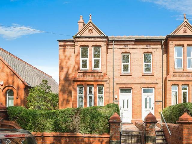 4 bedroom semi detached house for sale