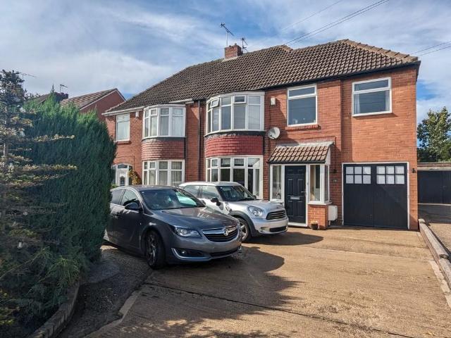 4 bedroom semi detached house for sale