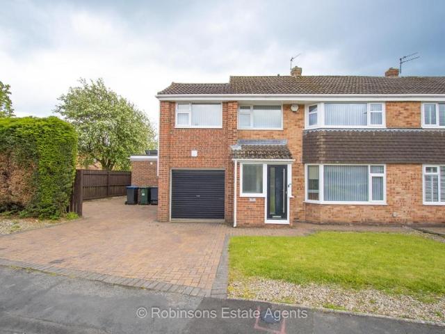 4 bedroom semi detached house for sale
