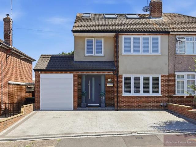 4 bedroom semi detached house for sale