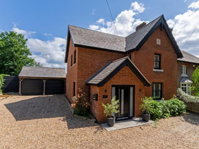 4 bedroom semi detached house for sale