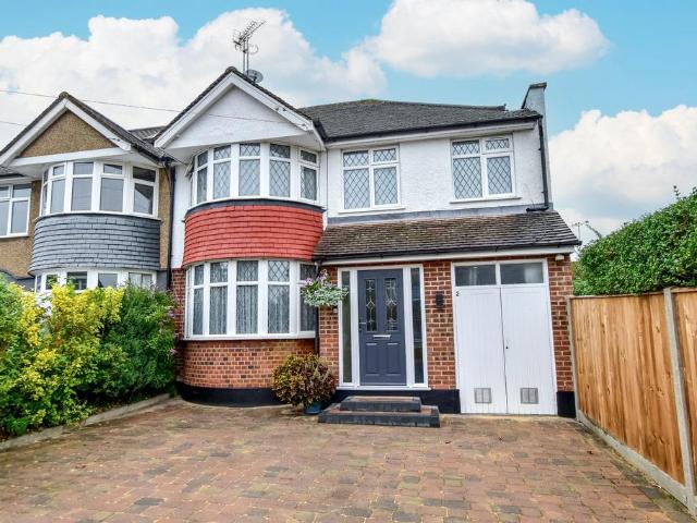 4 bedroom semi detached house for sale