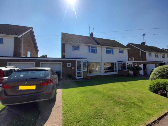 4 bedroom semi detached house for sale