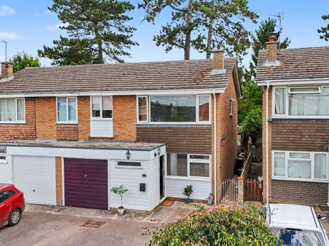 4 bedroom semi detached house for sale