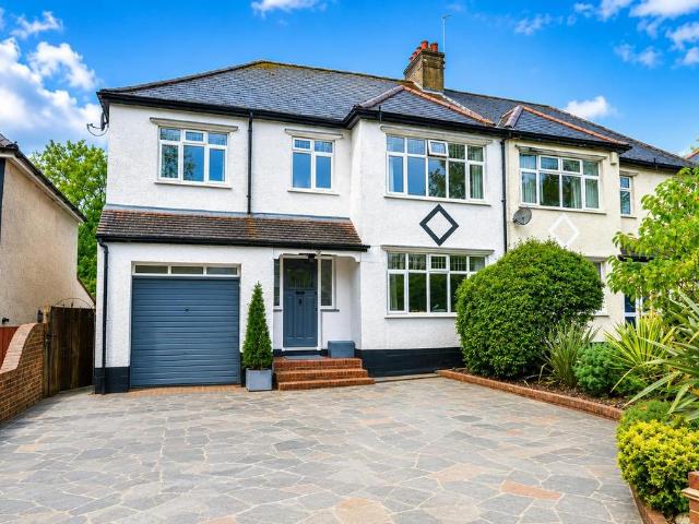 4 bedroom semi detached house for sale