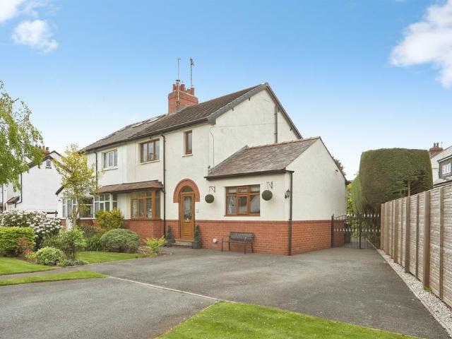 4 bedroom semi detached house for sale