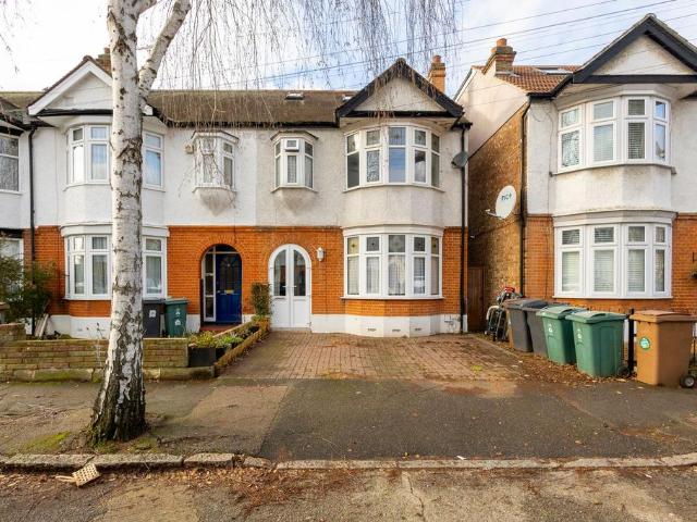 4 bedroom semi detached house for sale