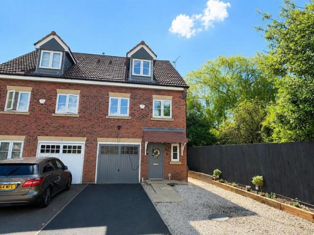 4 bedroom semi detached house for sale