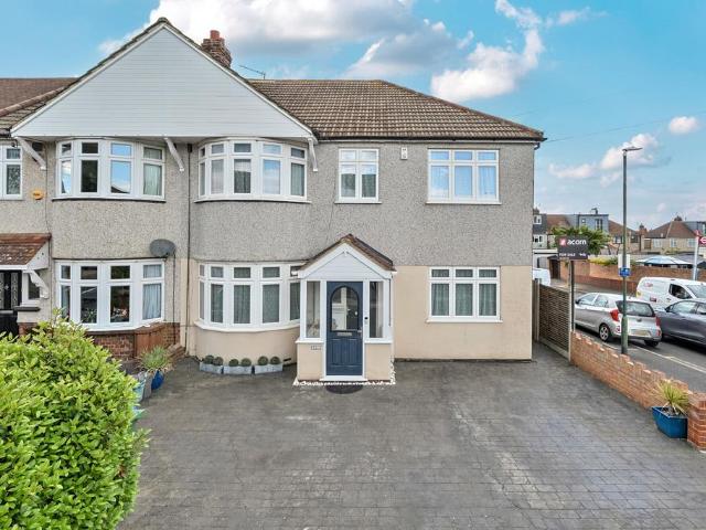 4 bedroom semi detached house for sale