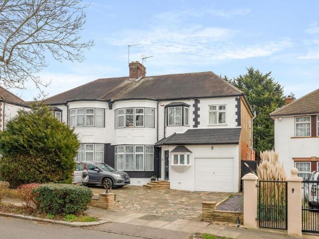 4 bedroom semi detached house for sale
