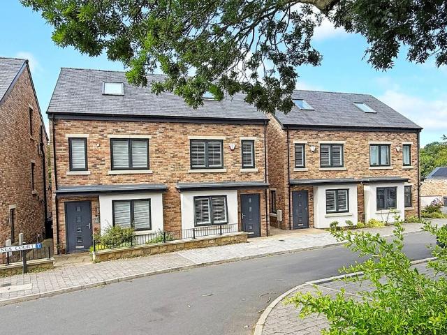 4 bedroom semi detached house for sale