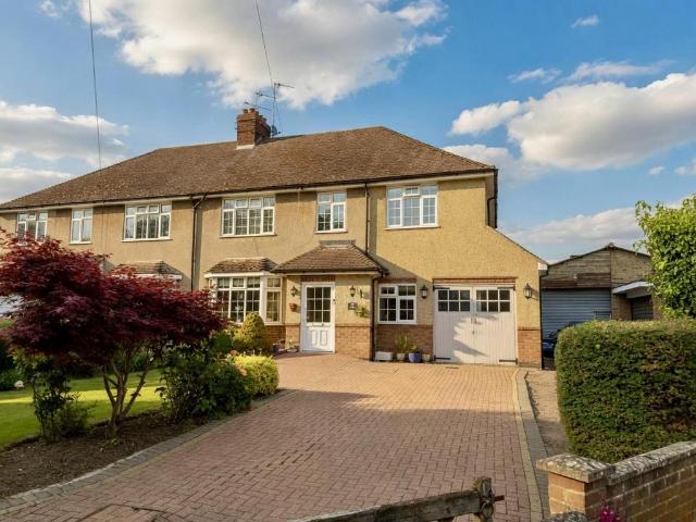 4 bedroom semi detached house for sale