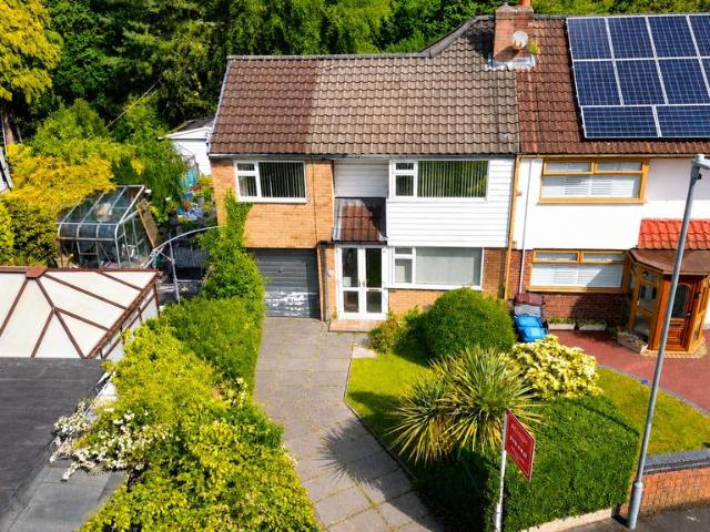 4 bedroom semi detached house for sale