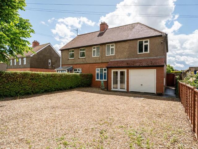 4 bedroom semi detached house for sale