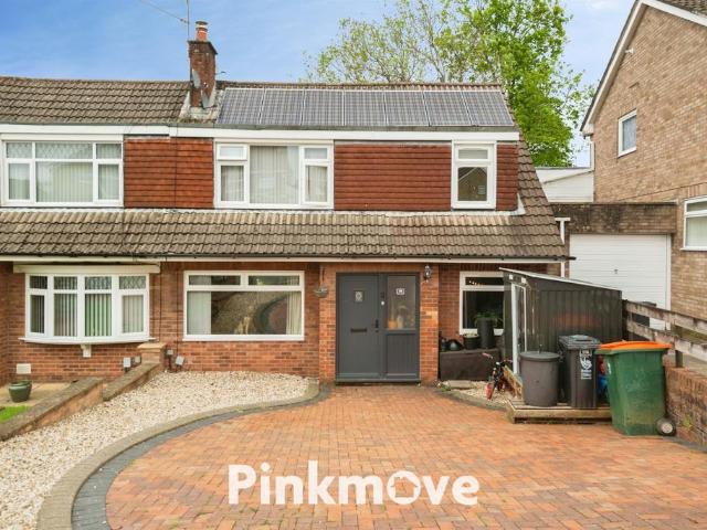4 bedroom semi detached house for sale