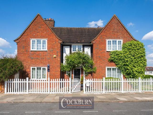 4 bedroom semi detached house for sale