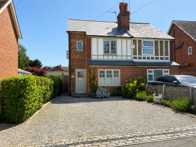4 bedroom semi detached house for sale