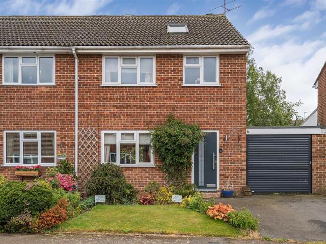 4 bedroom semi detached house for sale