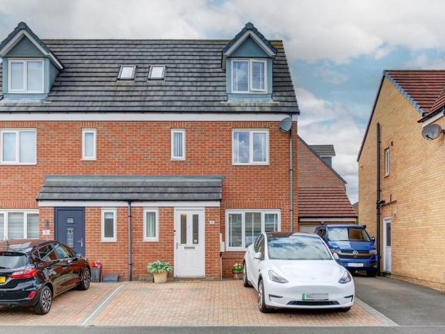 4 bedroom semi detached house for sale