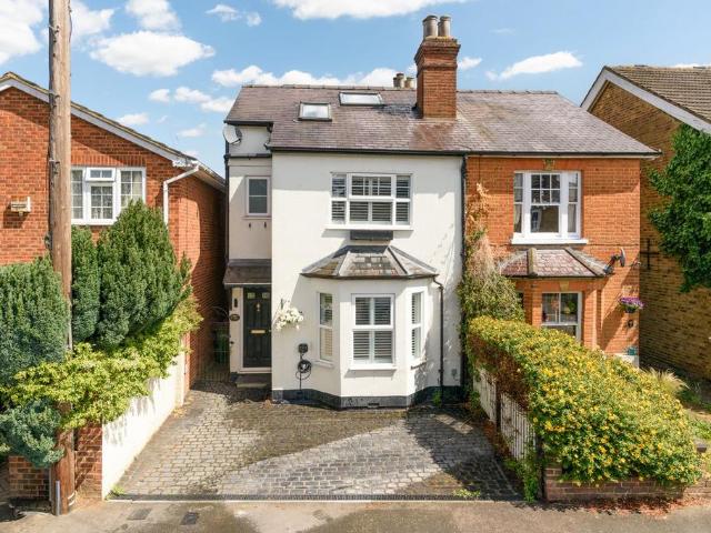 4 bedroom semi detached house for sale