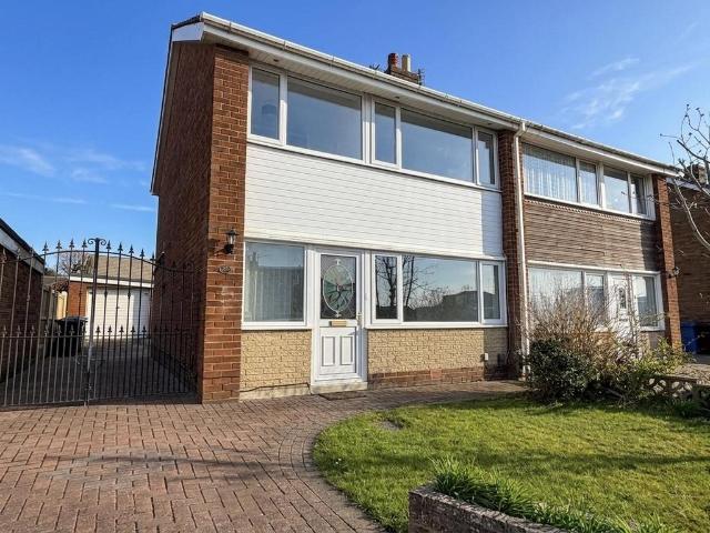 4 bedroom semi detached house for sale