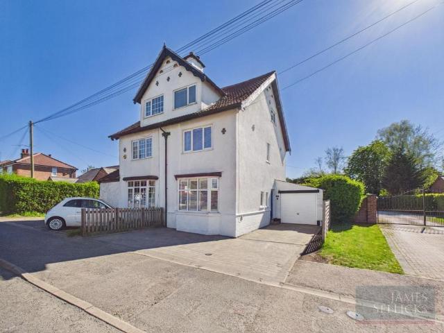 4 bedroom semi detached house for sale