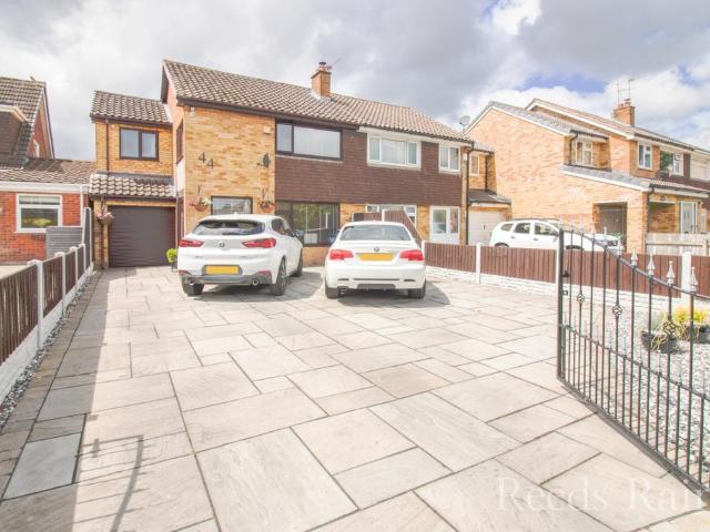 4 bedroom semi detached house for sale