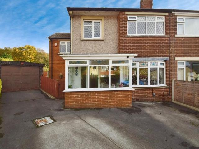 4 bedroom semi detached house for sale