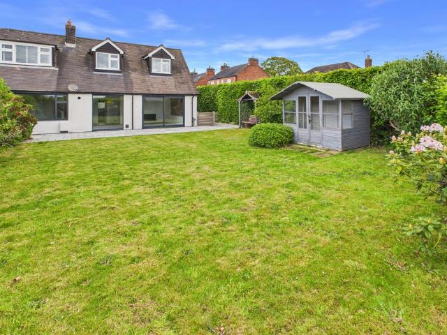 4 bedroom semi detached house for sale