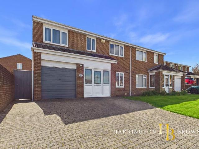 4 bedroom semi detached house for sale