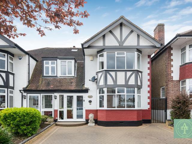 4 bedroom semi detached house for sale