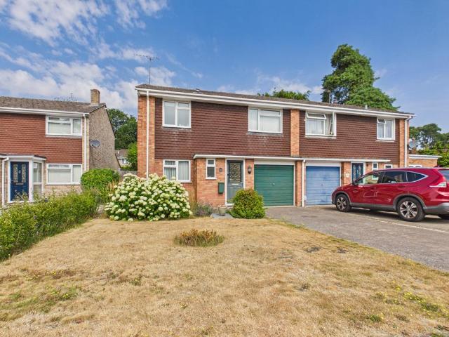 4 bedroom semi detached house for sale