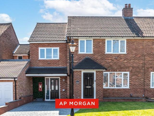 4 bedroom semi detached house for sale