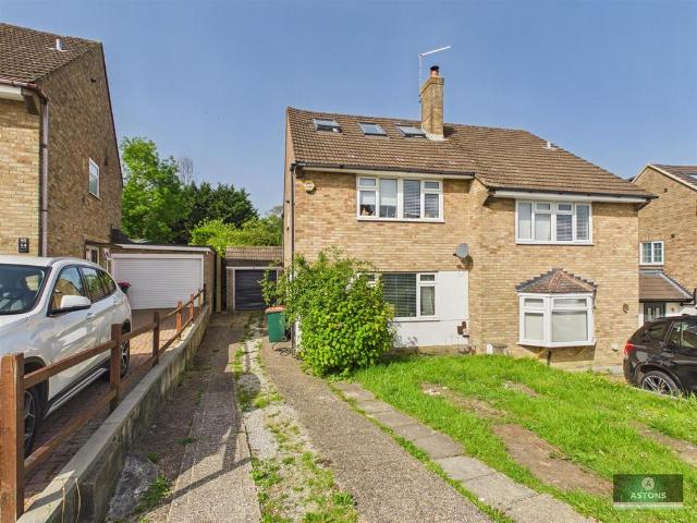 4 bedroom semi detached house for sale