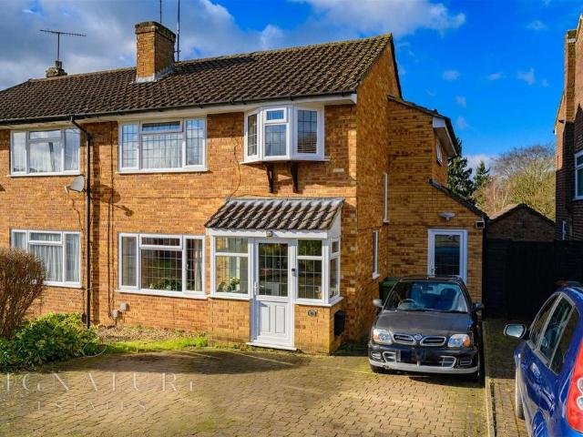 4 bedroom semi detached house for sale