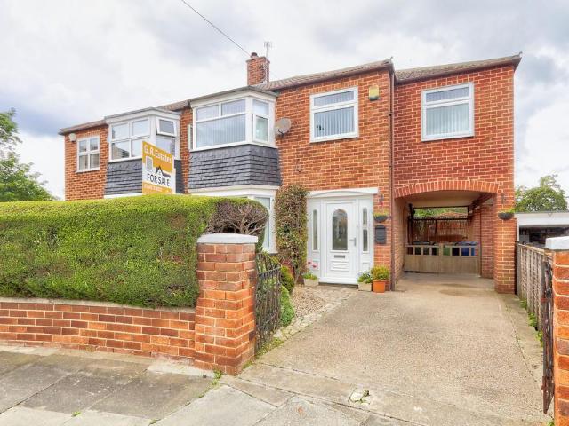 4 bedroom semi detached house for sale