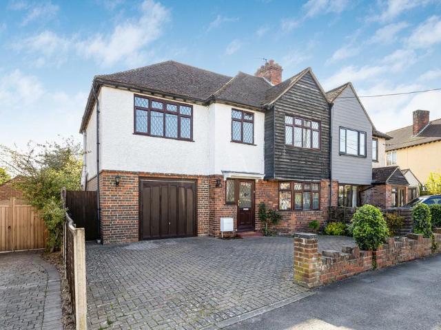 4 bedroom semi detached house for sale