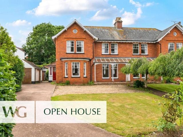 4 bedroom semi detached house for sale