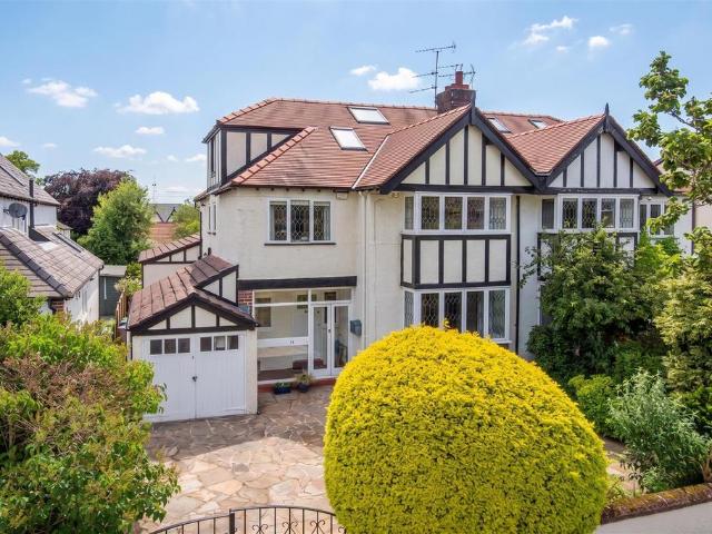 4 bedroom semi detached house for sale
