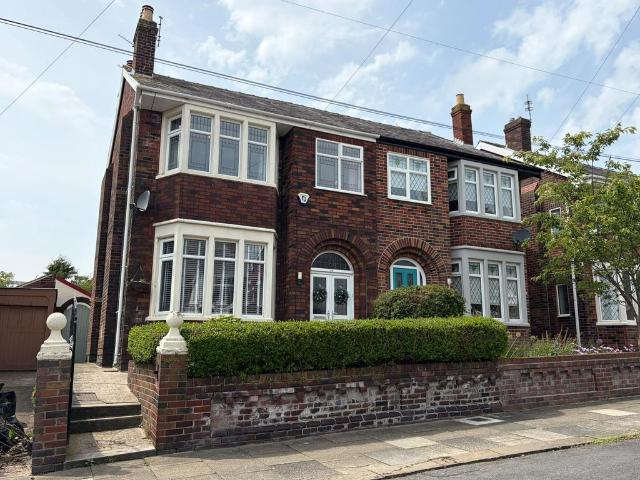 4 bedroom semi detached house for sale