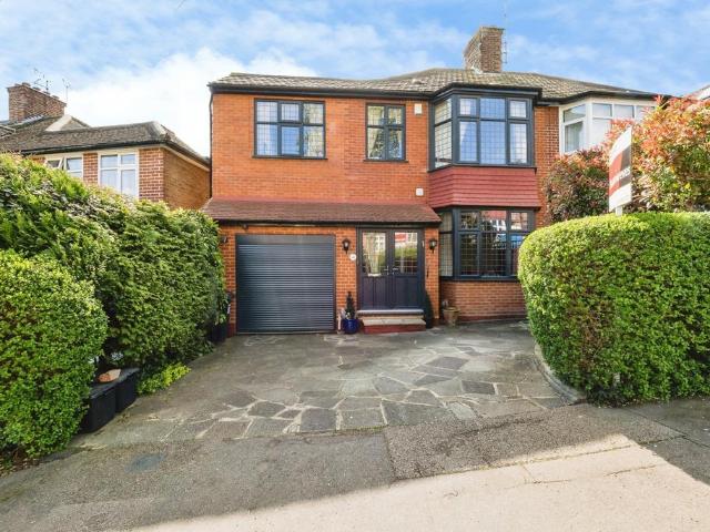 4 bedroom semi detached house for sale